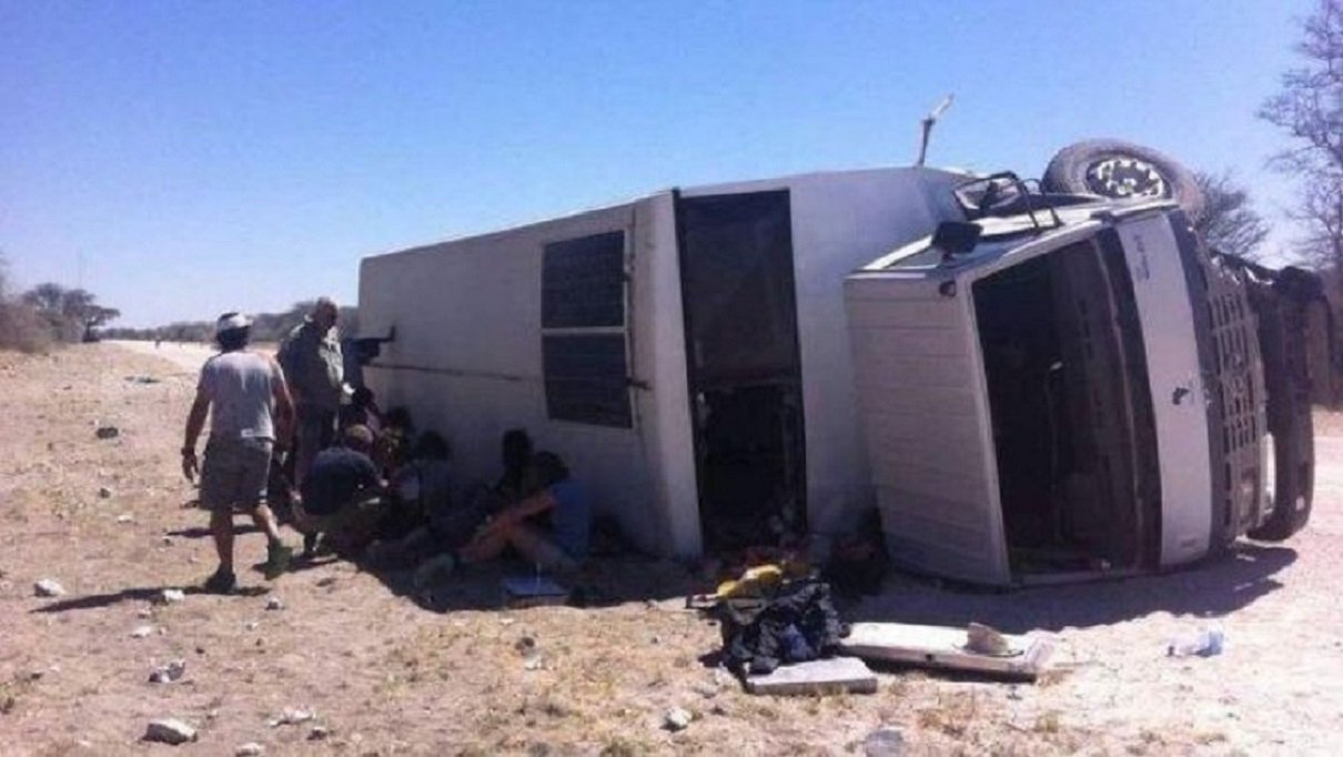 Una turista espanyola mor en un accident d'autocar a Namíbia Una turista espanyola mor en un accident d'autocar a Namíbia
